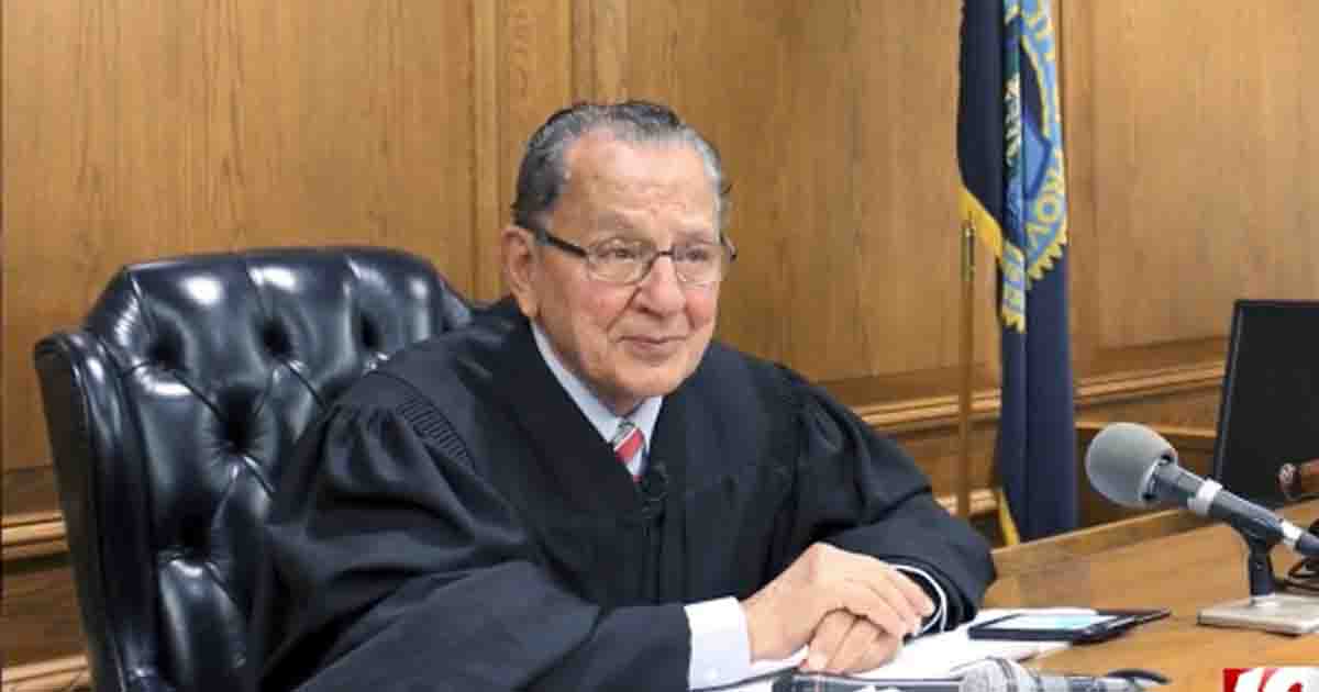 Beloved TV judge announces cancer diagnosis—requests prayers from fans