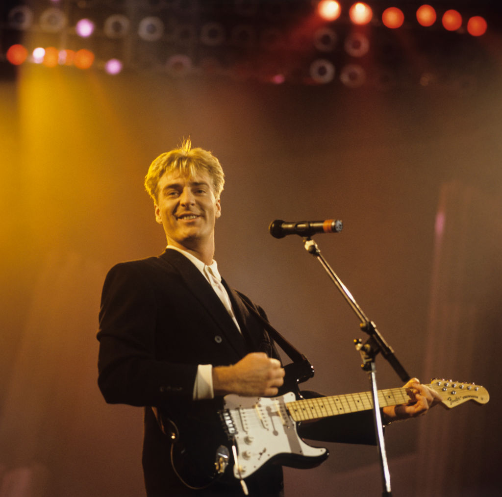 ’80s music fans mourn the loss of beloved pop singer